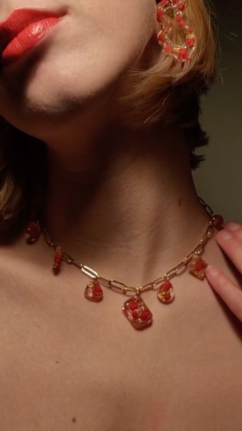 CH Design - Handmade Jewelry with Real Flowers